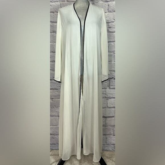 Flora Nikrooz | Intimates & Sleepwear | Flora Nikrooz Sheer Elegant ...
